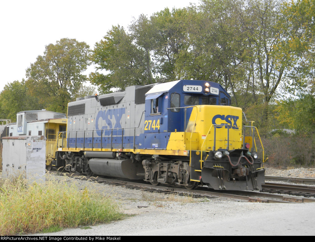 CSX 2744